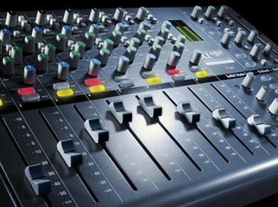 SSL X-Desk Review : SSL X-Desk: Art for All? - Audiofanzine