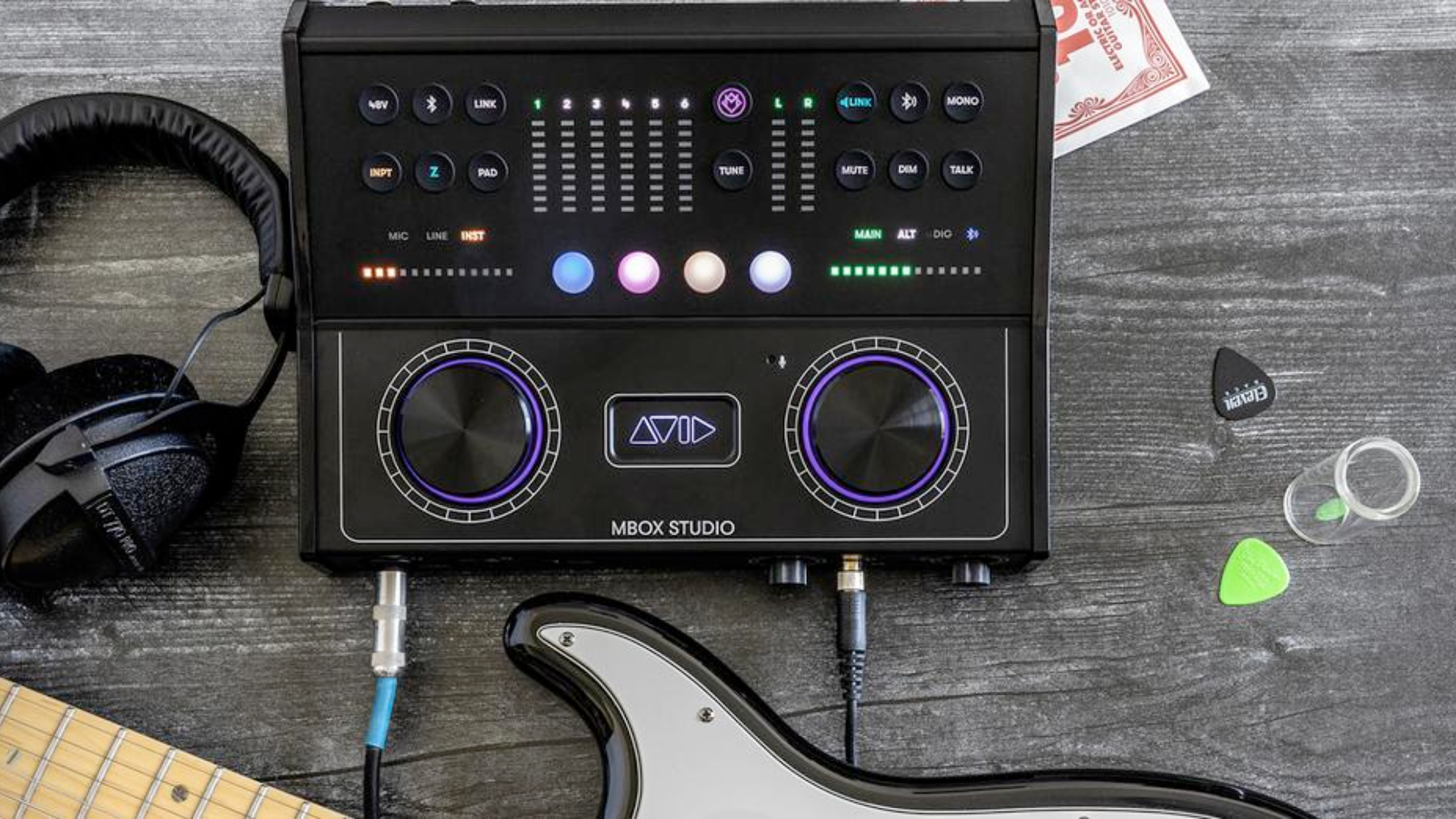 Découvrez la Mbox Studio d'Avid - Audiofanzine