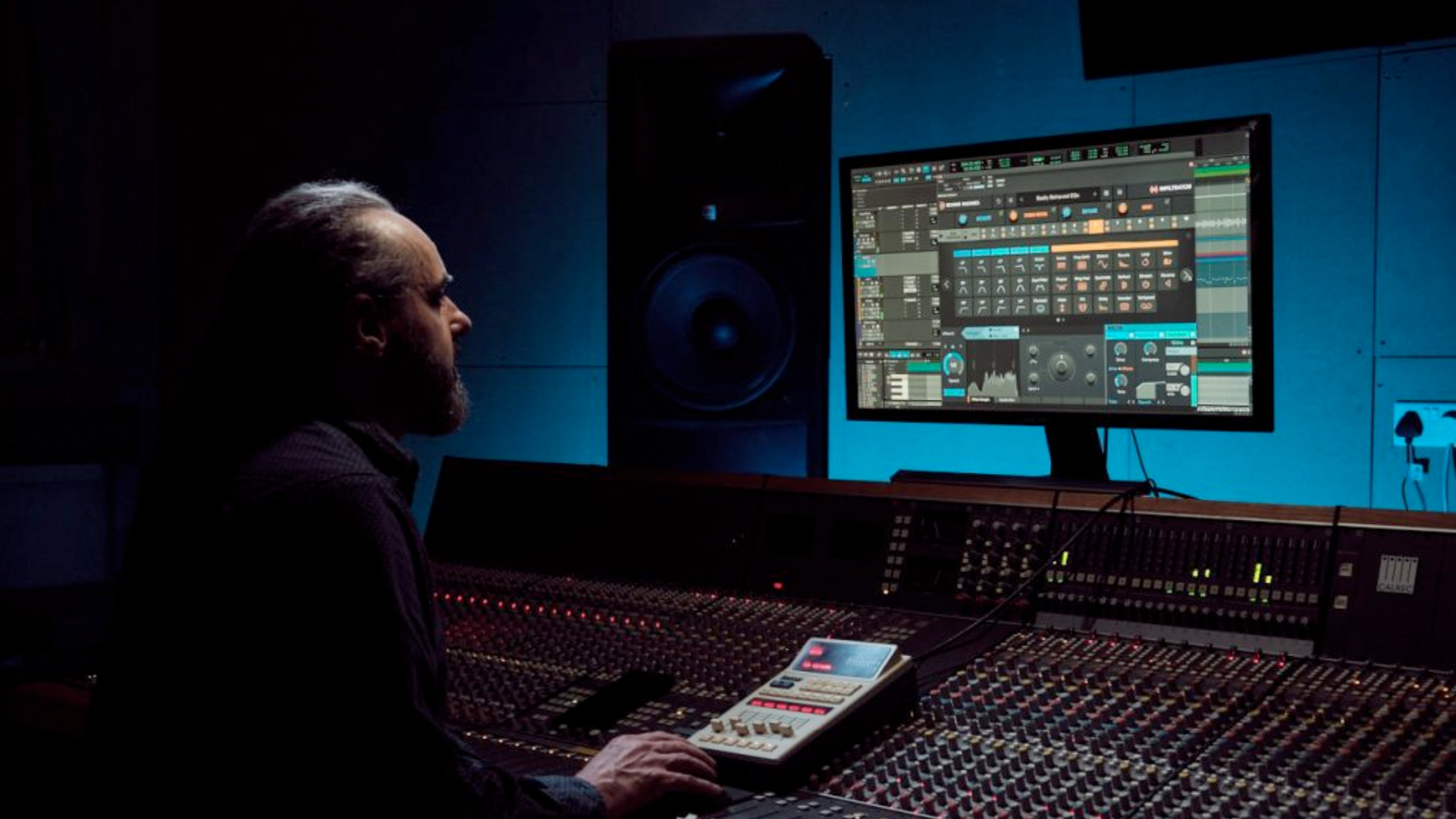 Devious Machines présente Infiltrator 2 - Audiofanzine