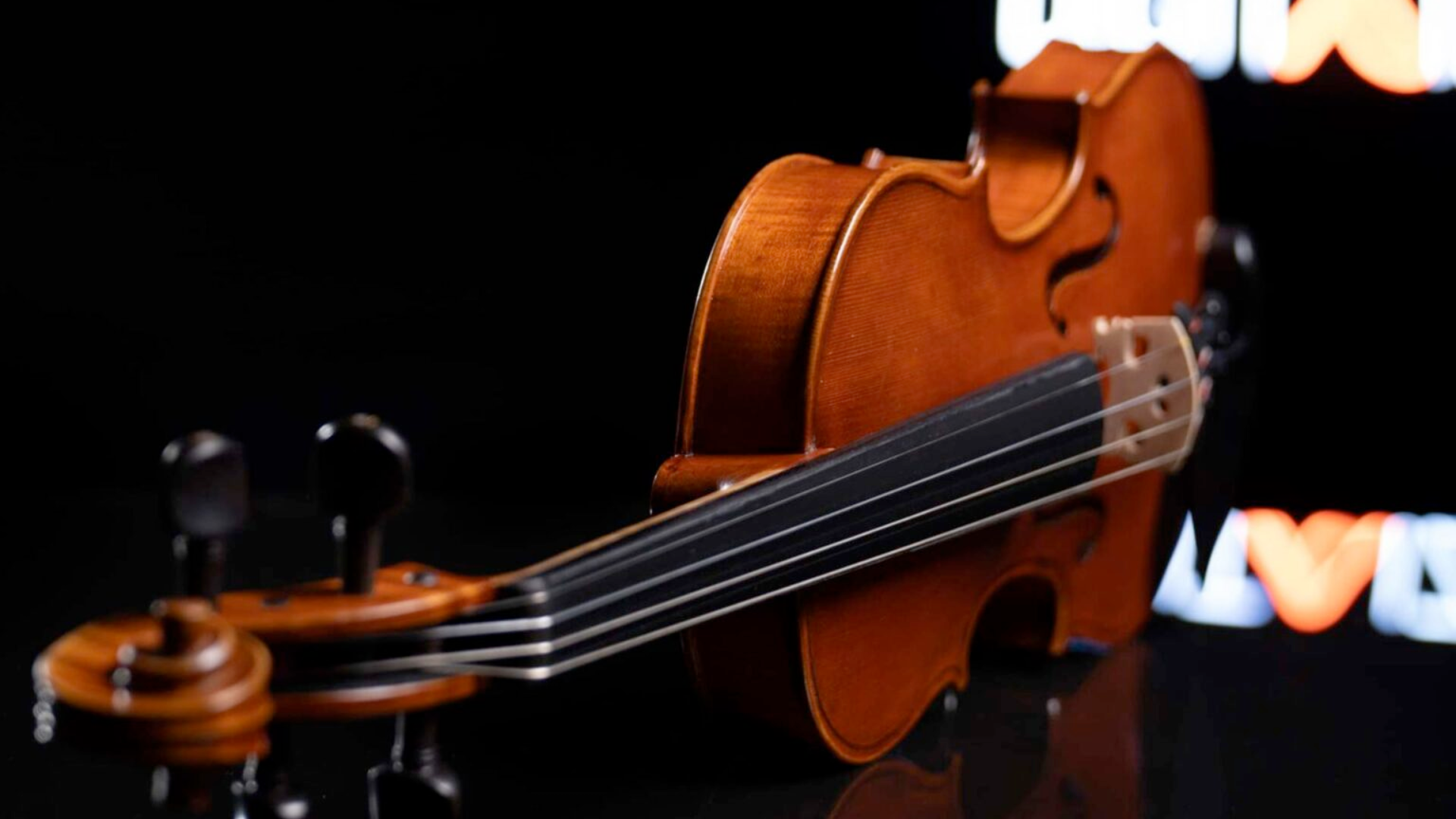 Digitaize lance le Smart Violin et son module String - NAMM 2025 ...