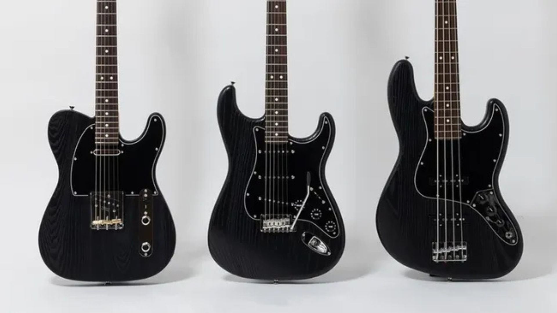 Fender Japan lance les Black Sandblast Hybrid II - Audiofanzine