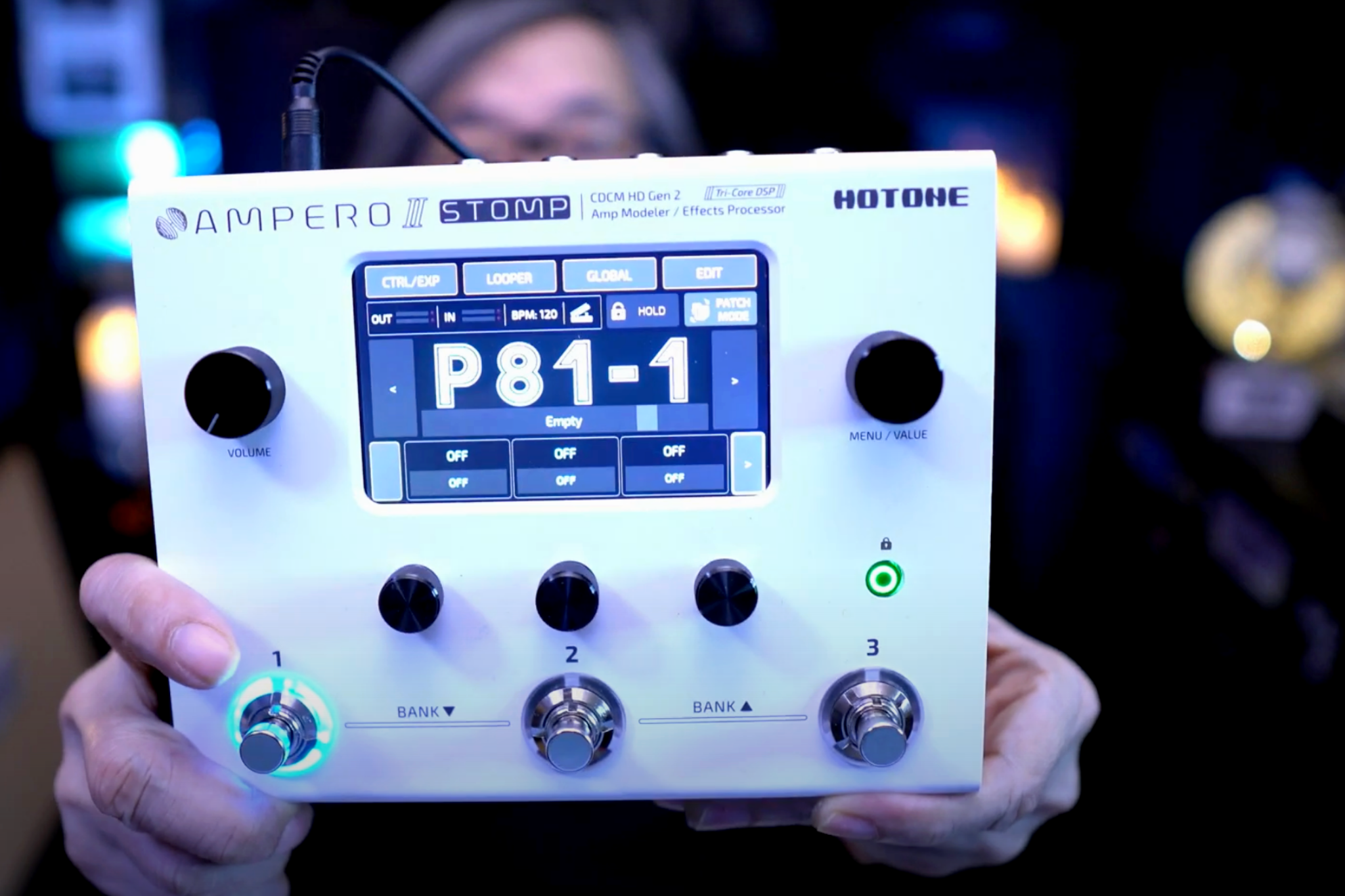 Hotone présente l'Ampero II Stomp - Audiofanzine