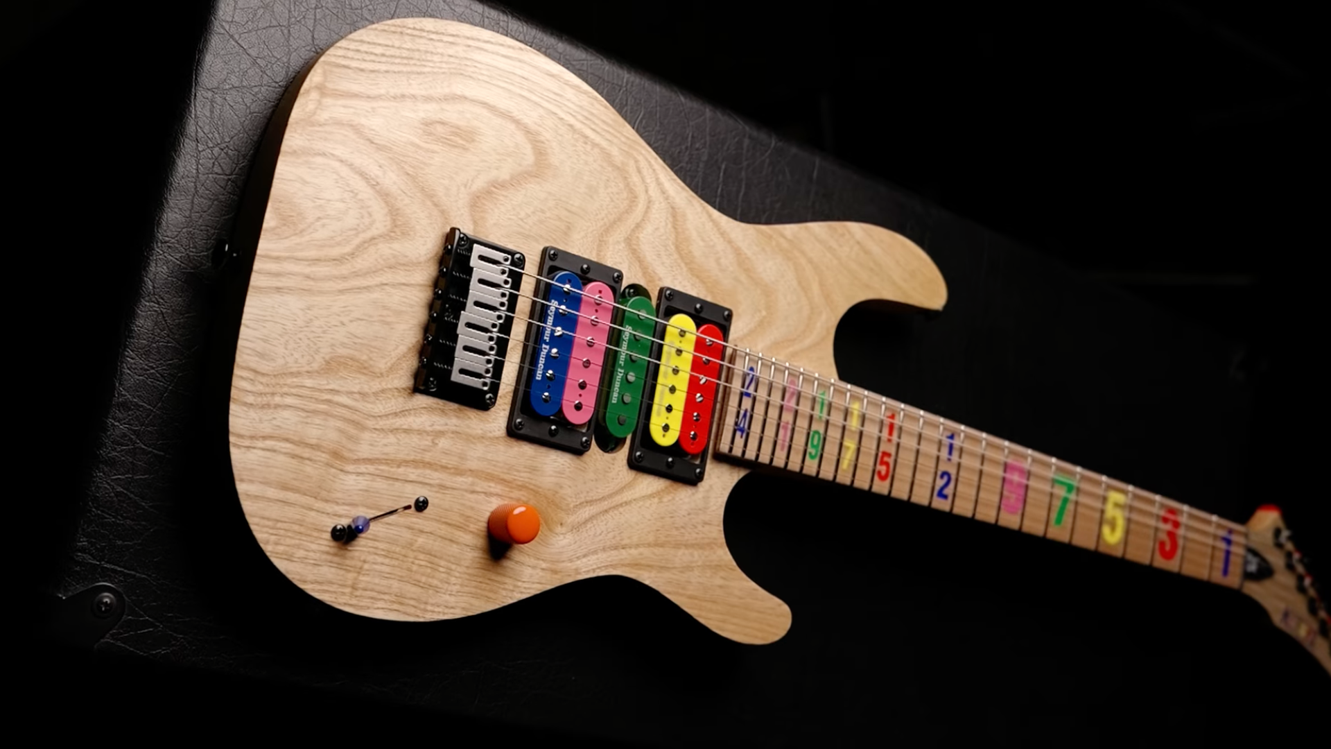Kiesel dévoile la Micro Jason Becker Numbers - Audiofanzine