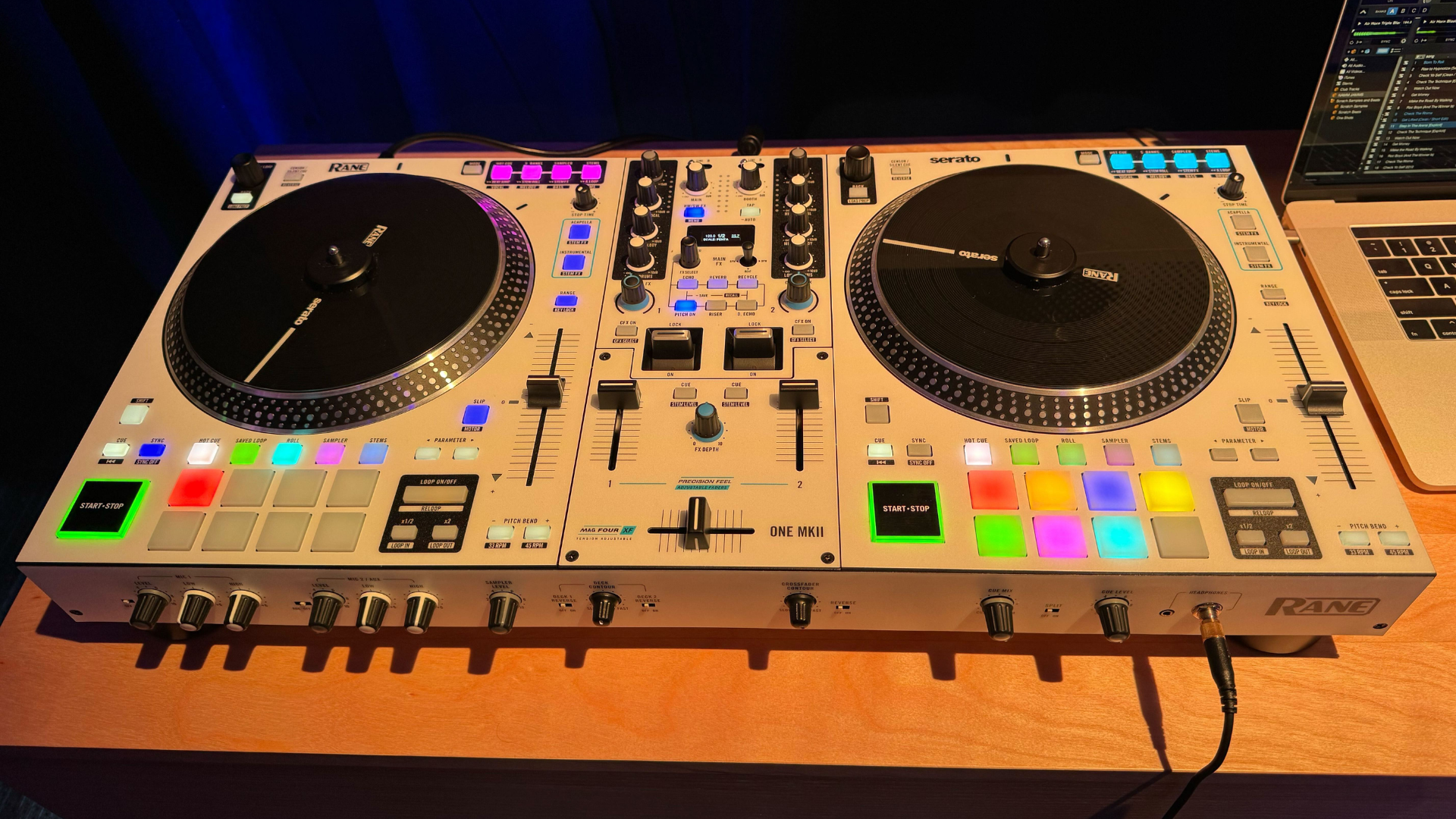 Rane dévoile la console One MK2 - Audiofanzine