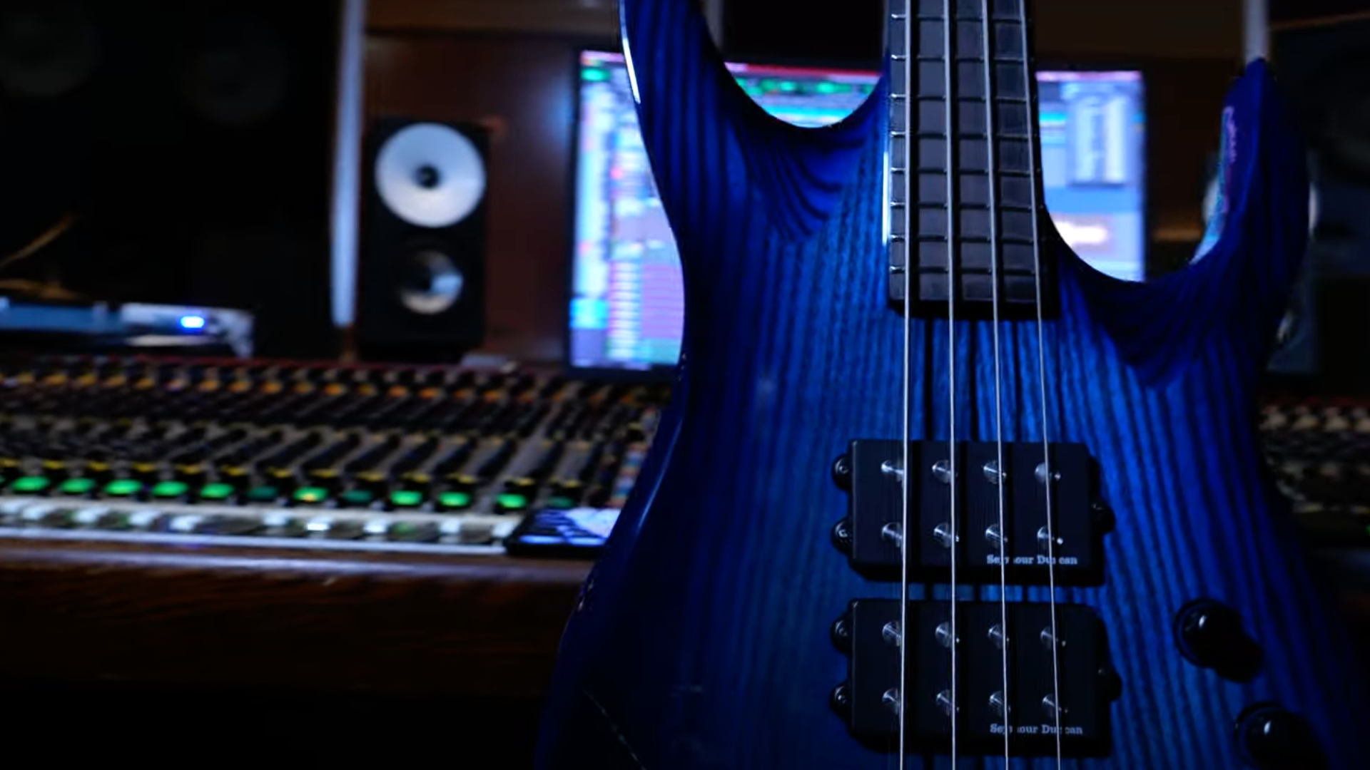 Solar Guitars dévoile l'A1.4CORONER - Audiofanzine