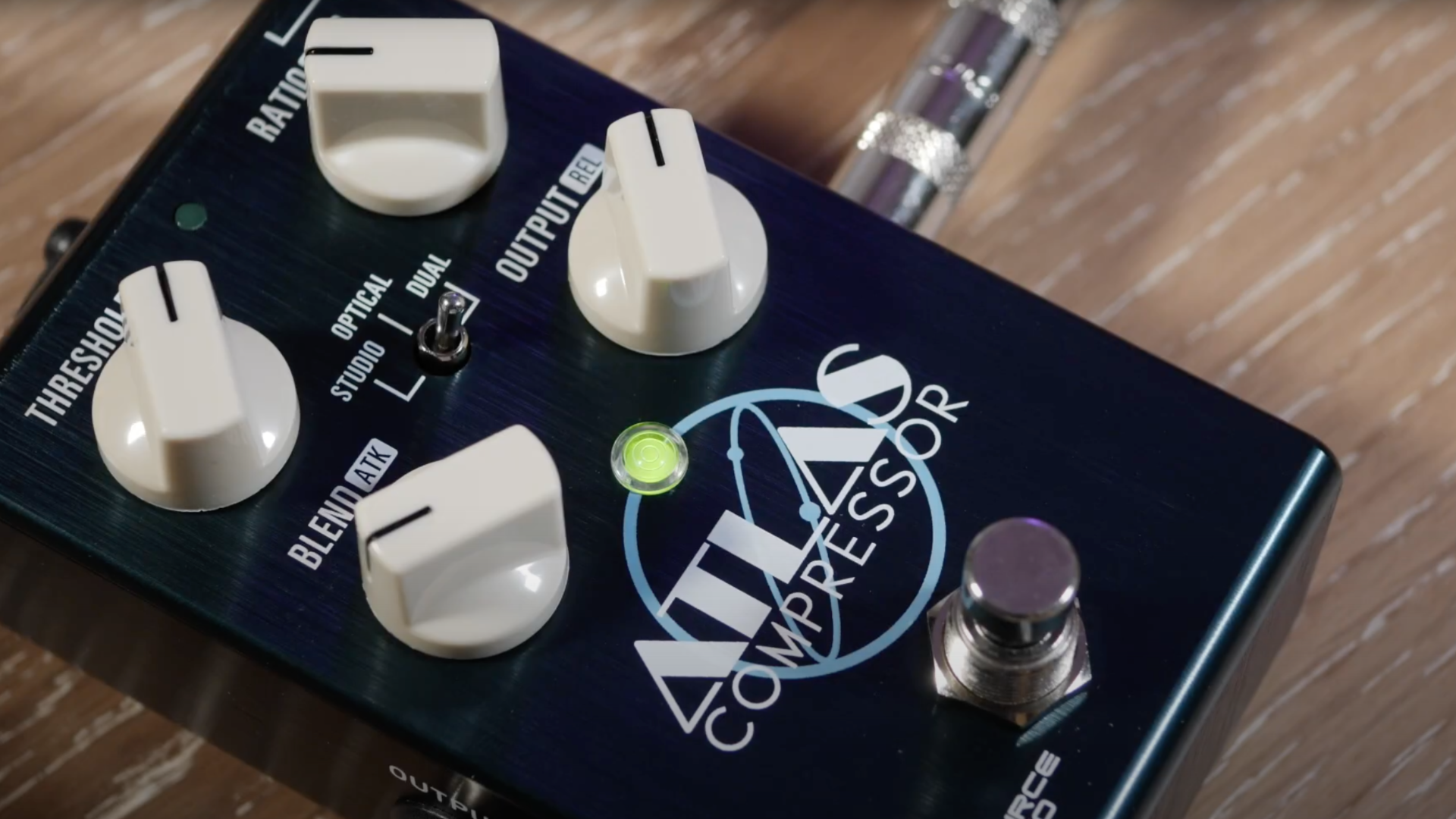 Source Audio présente l'Atlas Compressor. - Audiofanzine