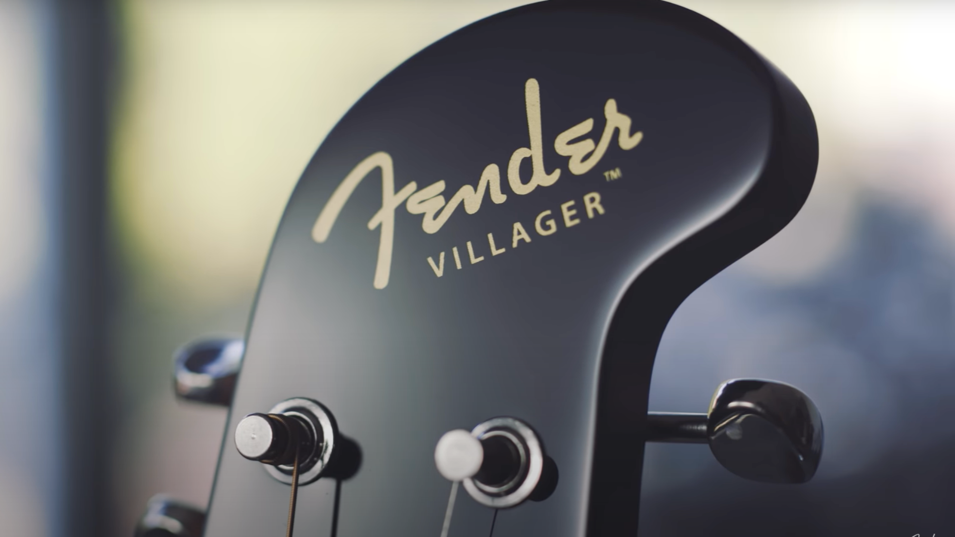 Toujours chez Fender, la Villager 12 String a subi un léger lifting ...