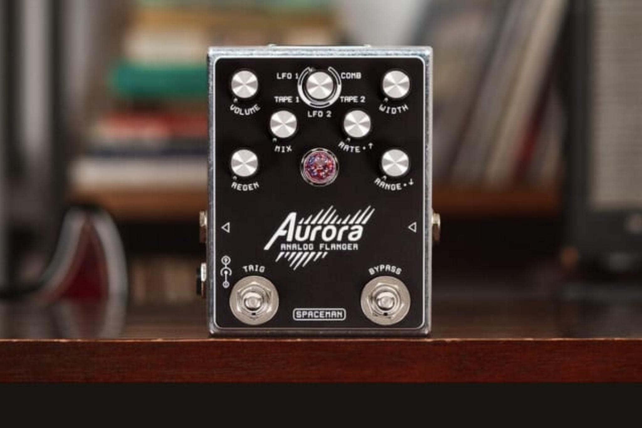 Spaceman Effects présente l'Aurora Analog Flanger - Audiofanzine