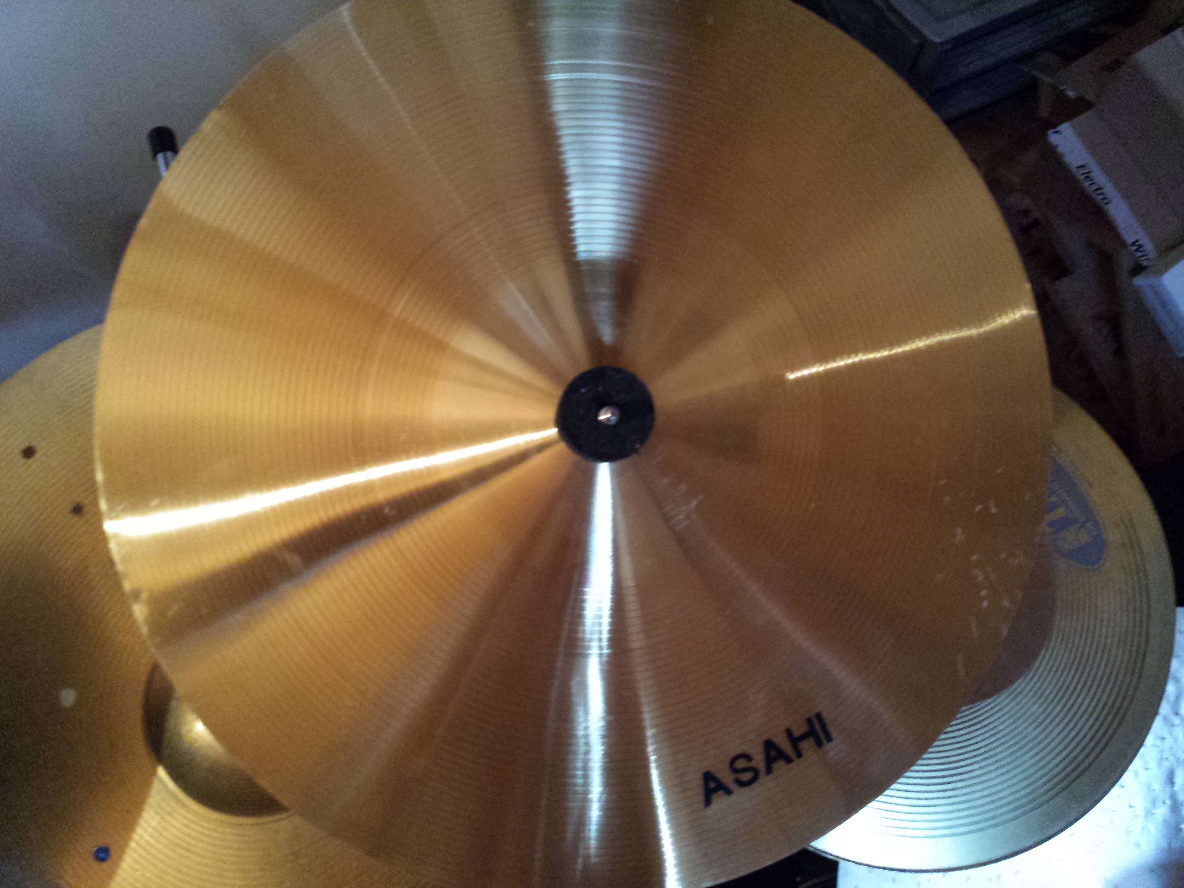 Big Bell Crash 18" - Asahi Big Bell Crash 18" - Audiofanzine