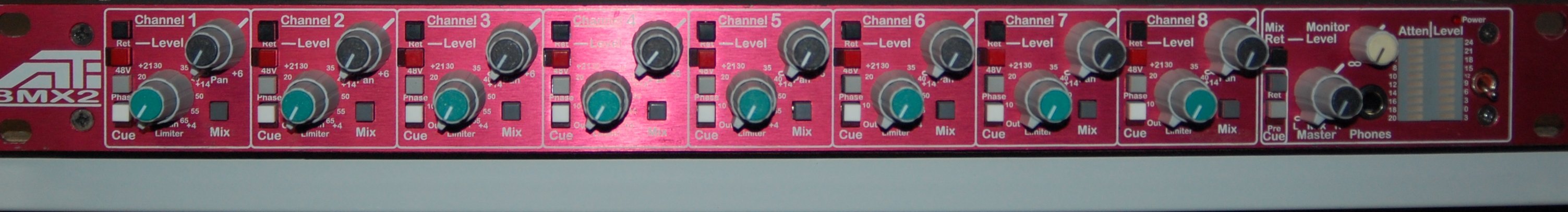 8MX2 - Ati Audio 8MX2 - Audiofanzine