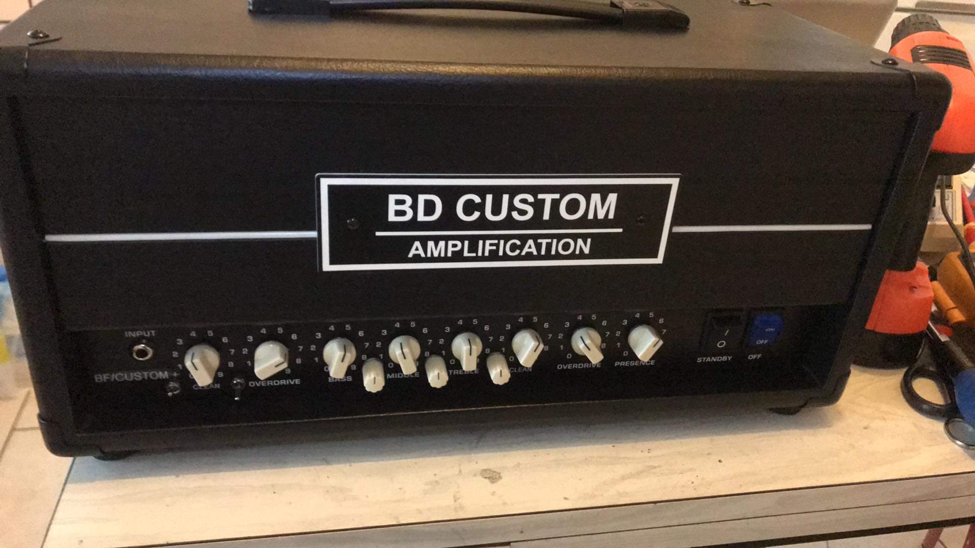 BF/CUSTOM+ - BD Custom Amplification BF/CUSTOM+ - Audiofanzine