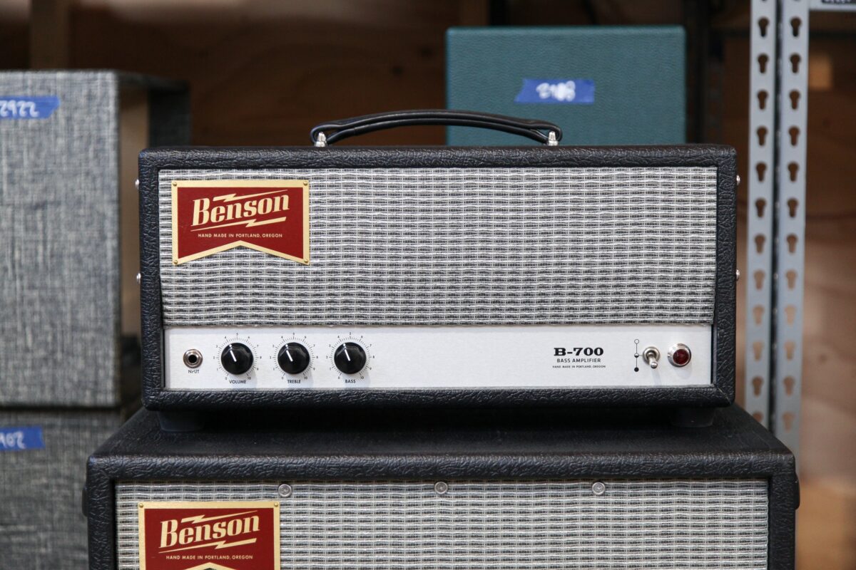 Pictures and images Benson Amps B700 - Audiofanzine