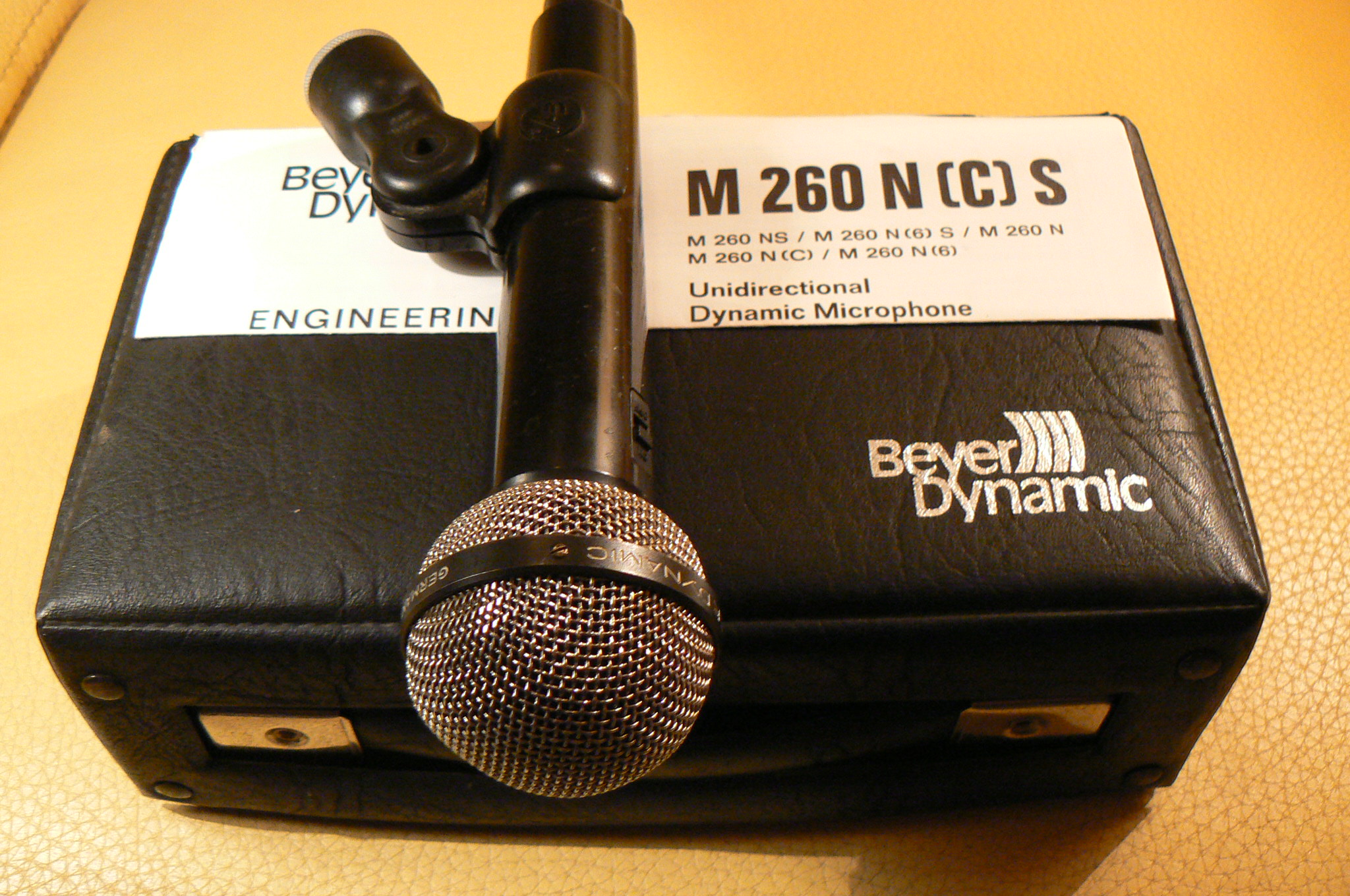 M260 N(C)S - Beyerdynamic M260 N(C)S - Audiofanzine