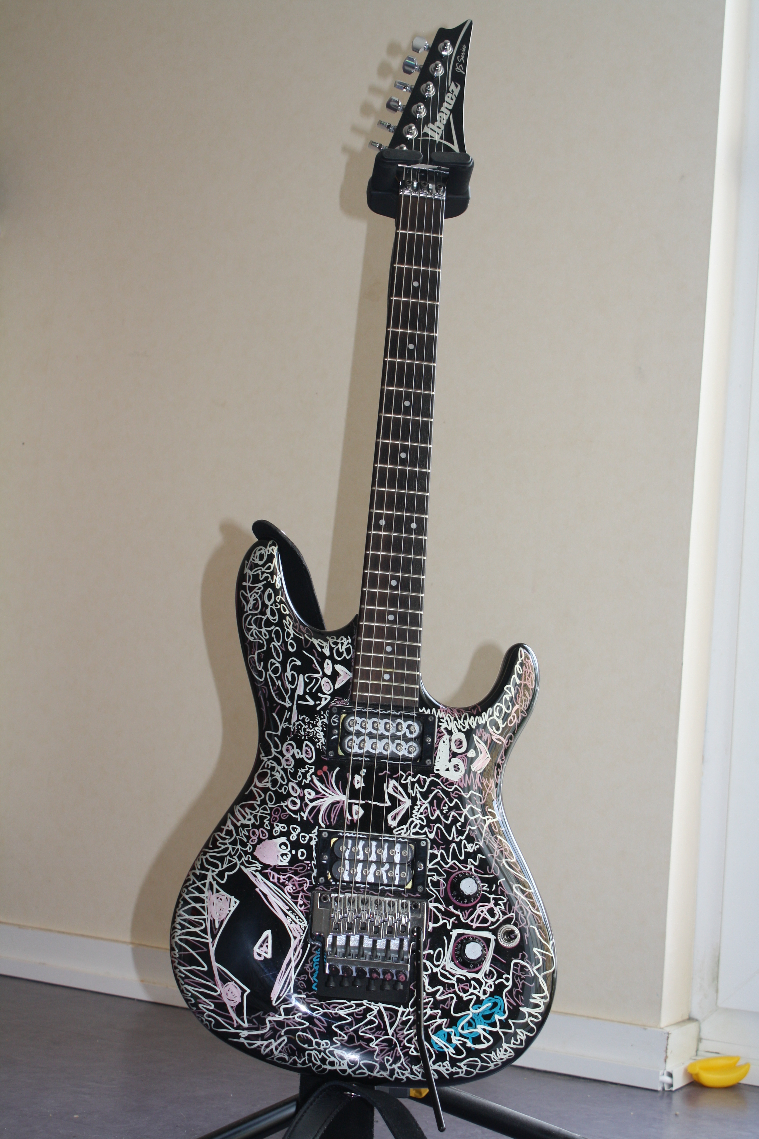 Ibanez JS Black Dog image (#407741) - Audiofanzine
