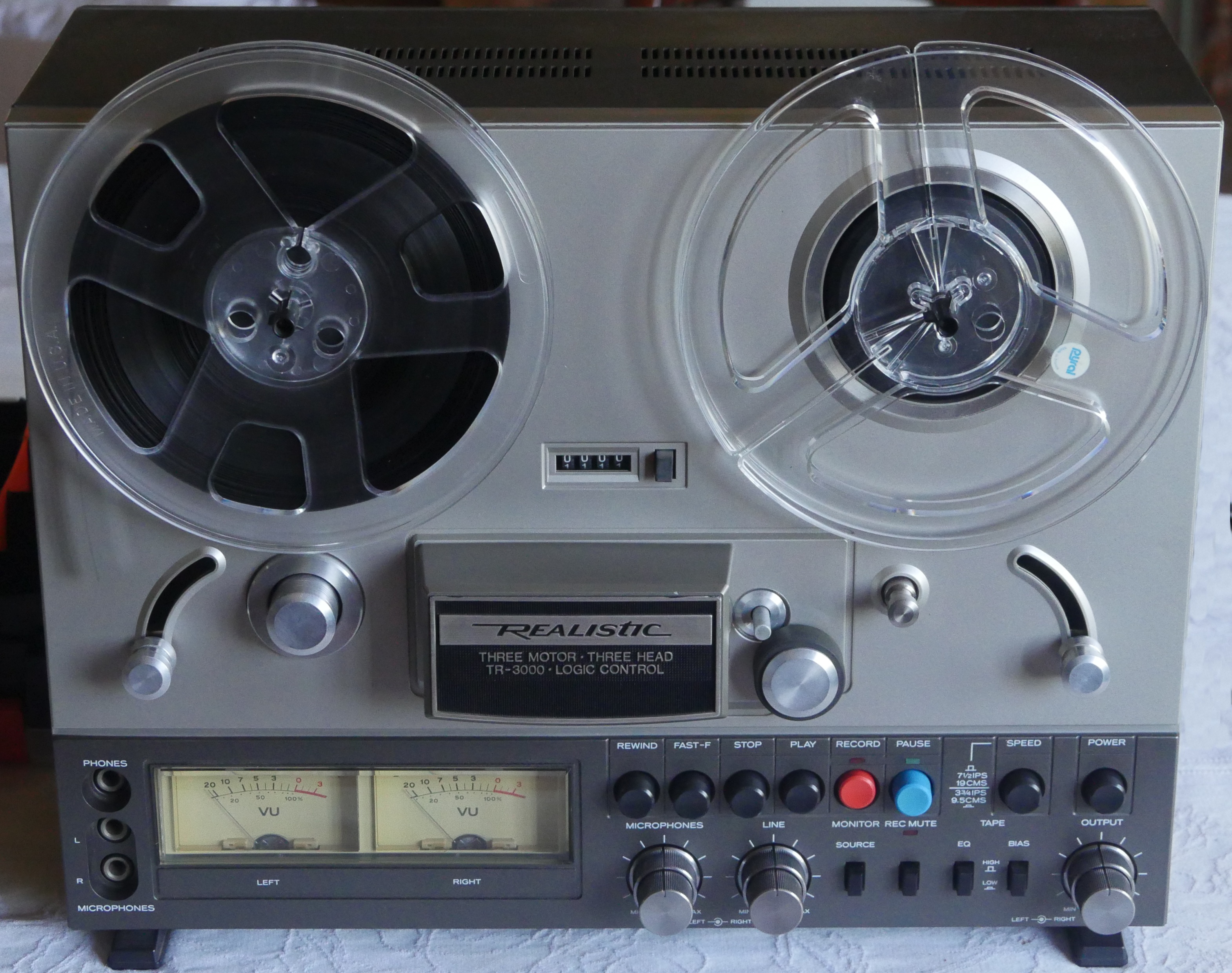 TR3000 - Realistic TR3000 - Audiofanzine