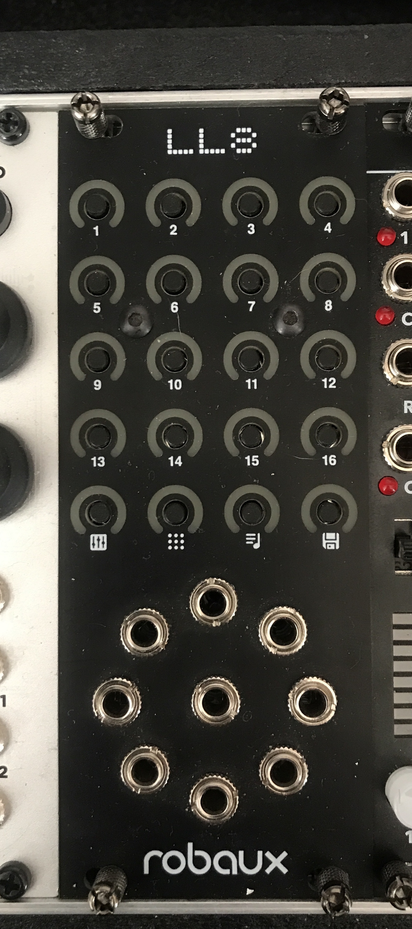 Pictures and images Robaux LL8 - Audiofanzine