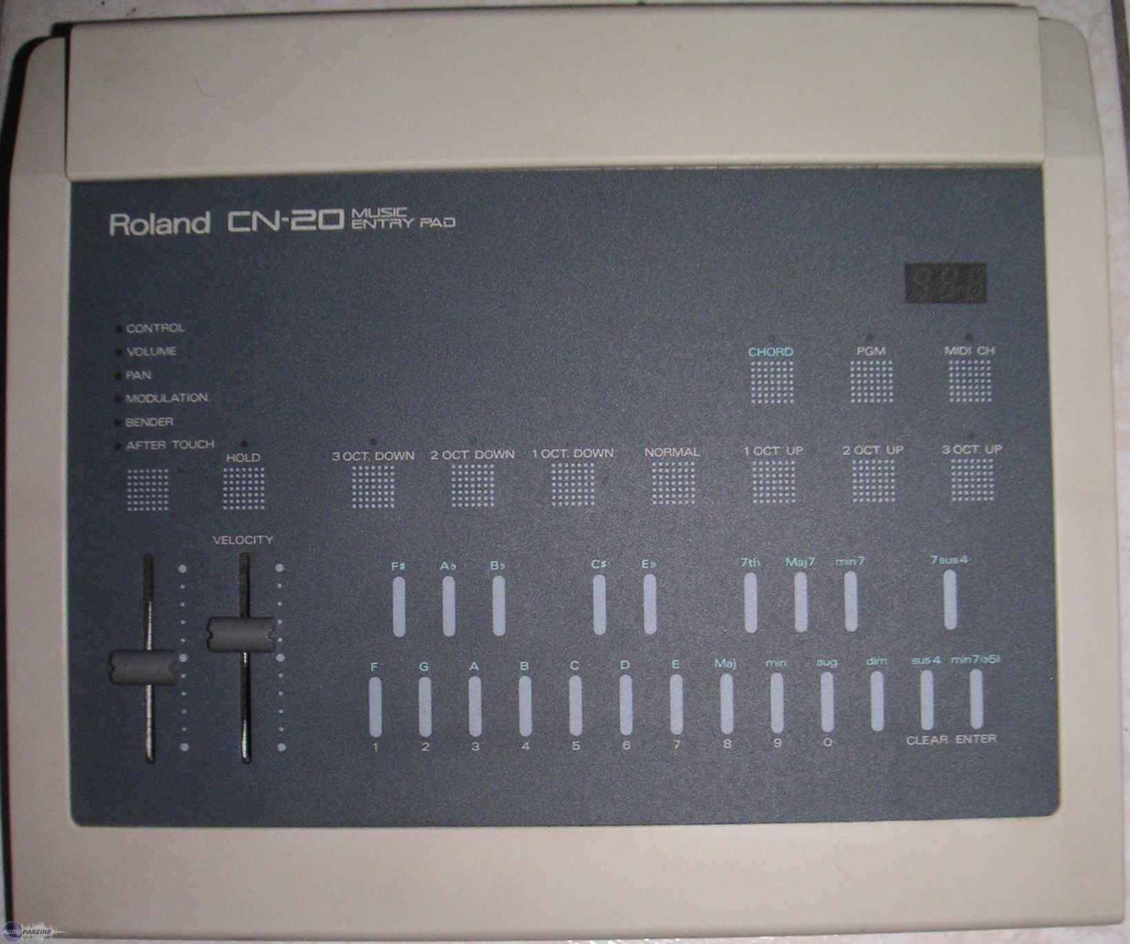 CN-20 - Roland CN-20 - Audiofanzine