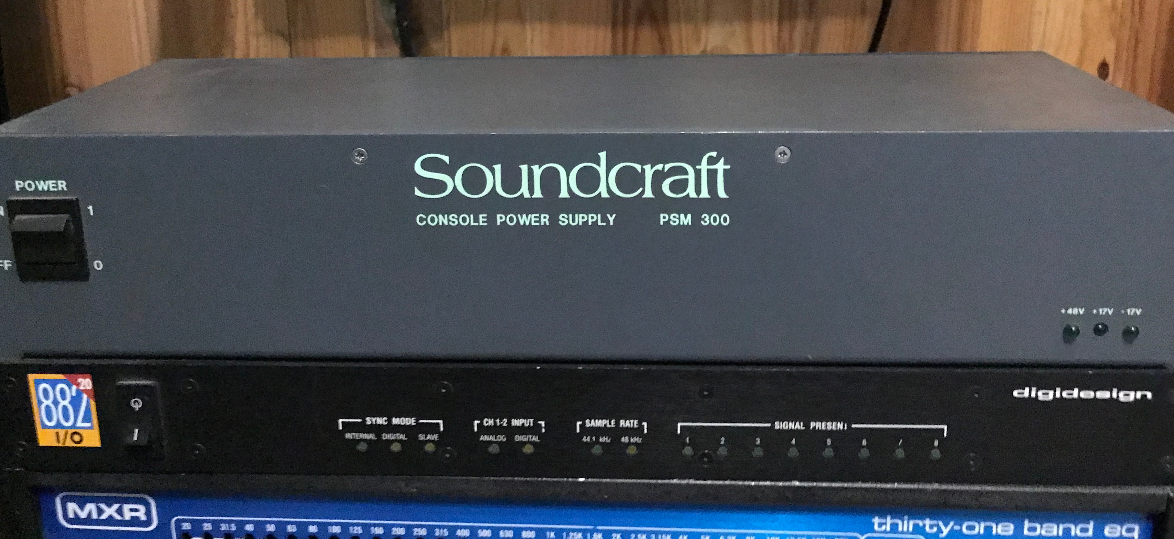 Vends alim Soundcraft PSM300 (Nord-Pas-de-Calais) - Audiofanzine