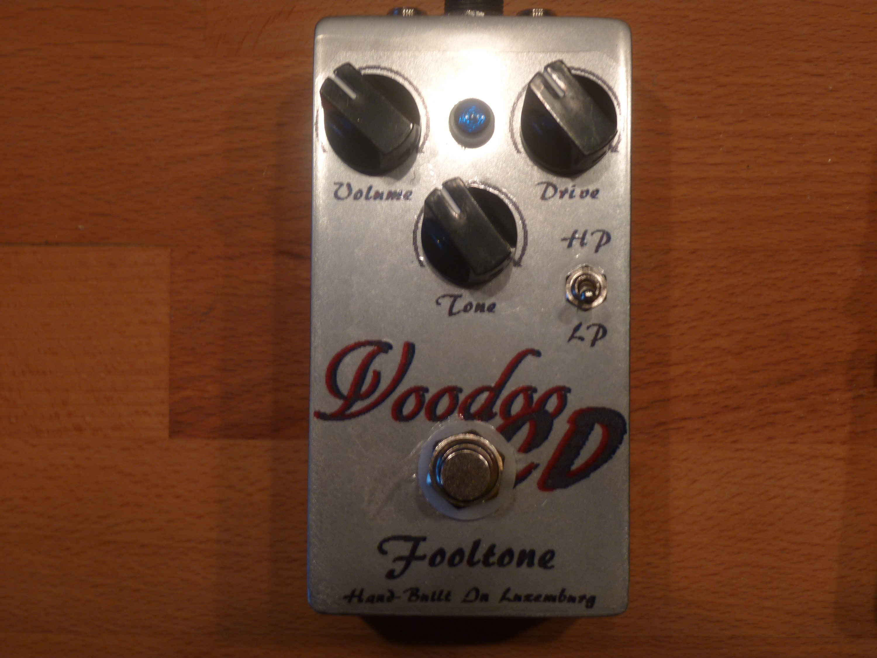 Custom Fool Tone V2 - Techniguitare Custom Fool Tone V2 - Audiofanzine